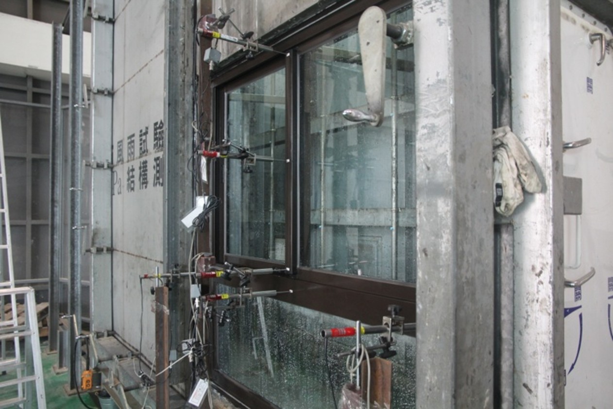 ABRI Simulates Typhoon Scenario, Confirms：Taping Glass Fails to Prevent ...